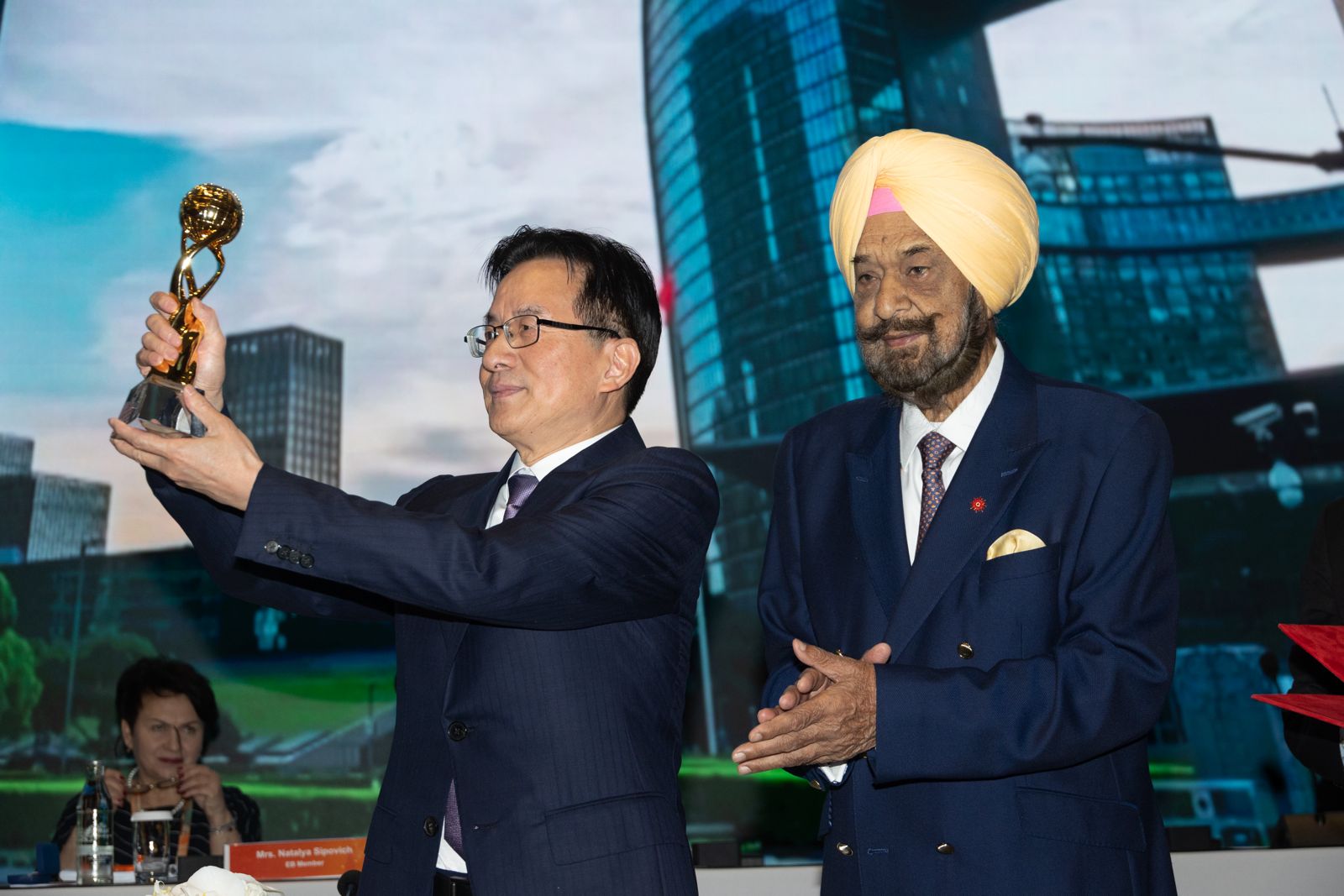 OCA » OCA Sports and Environment Committee presents award to carbon ...