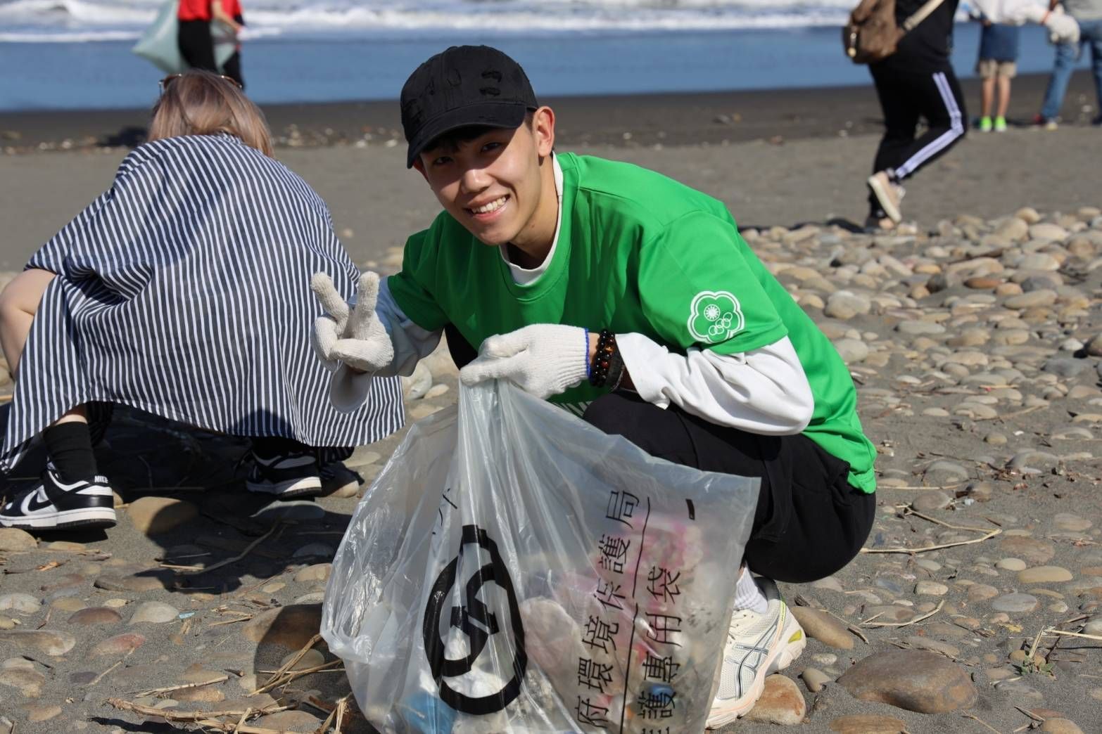 OCA » CTOC leads beach cleanup campaign for athletes and public